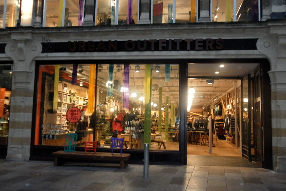 Urban Outfitters Cardiff : horaires, adresse, téléphone, plan, avis