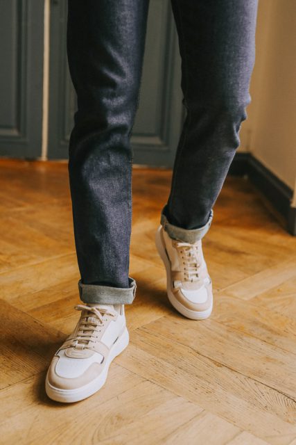 3 idées de looks pour porter un caban [Vidéo]