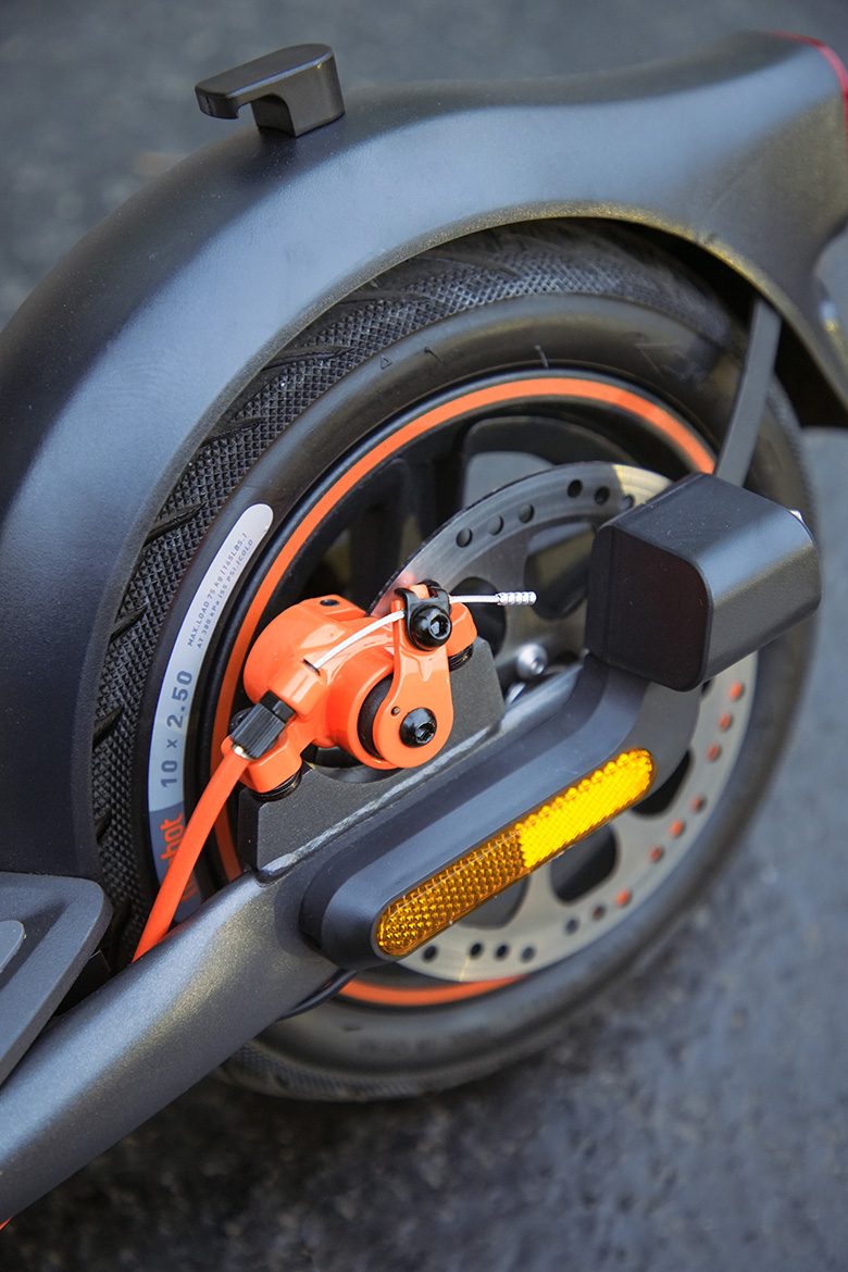 Trottinette électrique Ninebot KickScooter F40I by Segway : Test & Avis ...