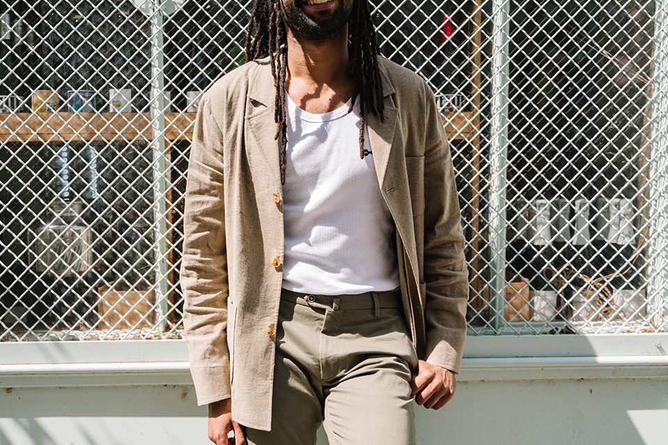 3 idées de looks avec un marcel blanc