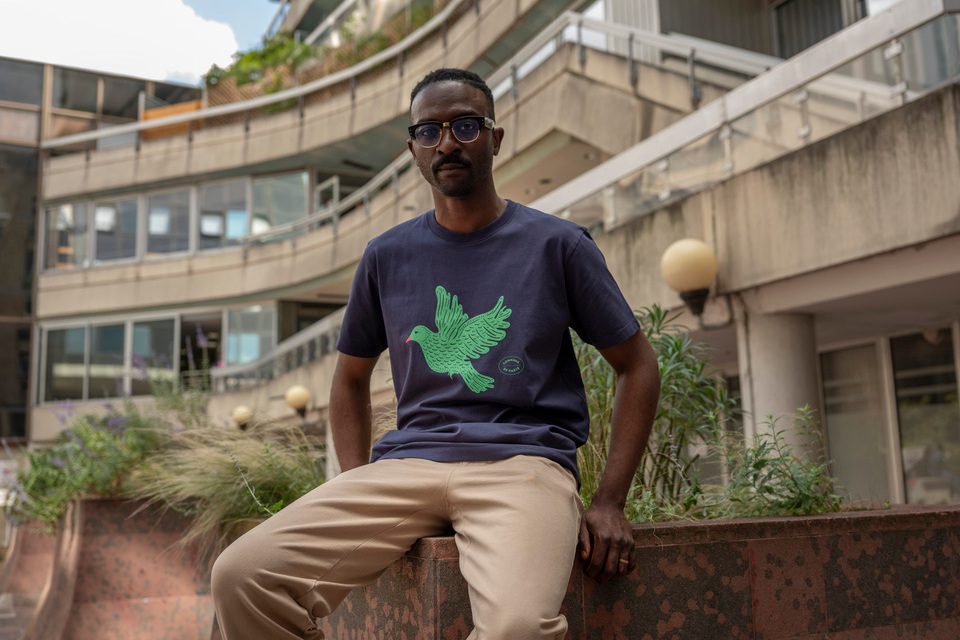 Commune de Paris dévoile sa nouvelle précommande de t-shirts