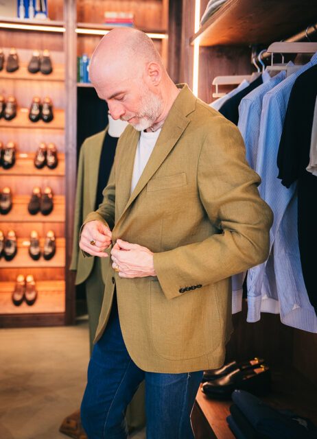 Velasca ouvre deux nouvelles boutiques à Paris et affirme son style italien