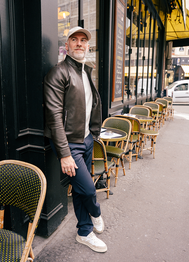 On a créé un blouson en cuir chez Atelier Bertrand